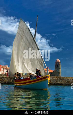Traditional Catalan boats, Collioure, Pyrenees-Orientales, Southern ...
