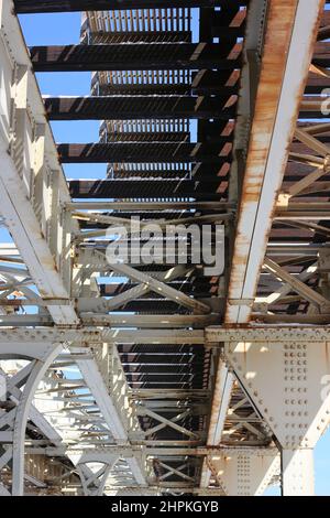 Rusty steel framework of Chicago's el train Stock Photo - Alamy