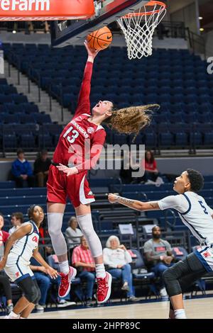 Arkansas guard Sasha Goforth (13) against California during an NCAA ...