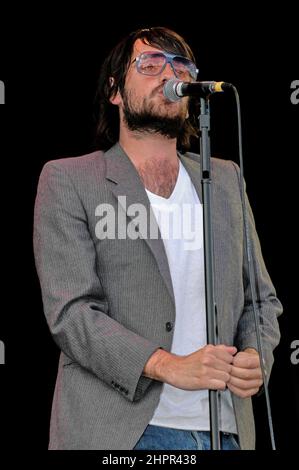 Conor Deasy - The Thrills, V2004, Hylands Park, Chelmsford, Essex ...