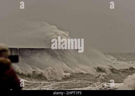 Storm Eunice hits Newhaven in East Sussex, UK 2022 Stock Photo - Alamy