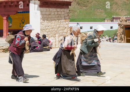 LITANG, CHINA - Pilgrim at Ganden Thubchen Choekhorling Monastery ...