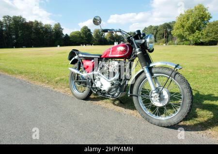 1967 Matchless 750cc P11 'JUF 324E' Stock Photo - Alamy