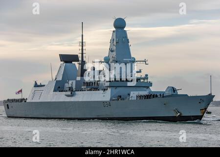 Black and white: Destroyer in Portsmouth harbour. D34, Royal Navy Type ...