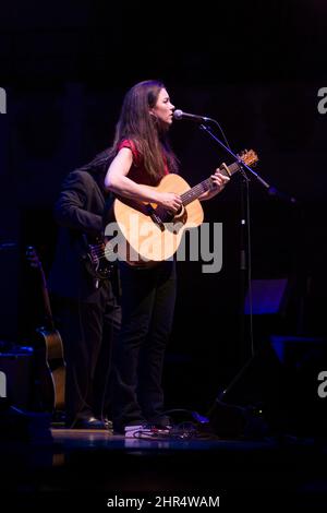Emily Maguire, English singer songwriter in concert, Cadogan Hall ...