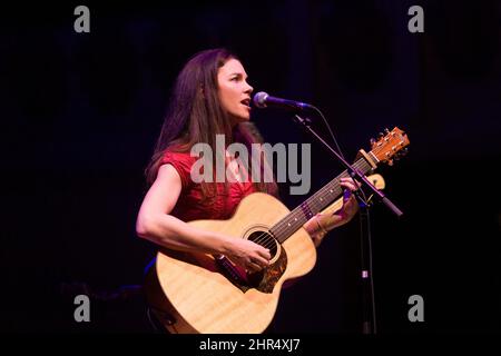 Emily Maguire, English singer songwriter in concert, Cadogan Hall ...