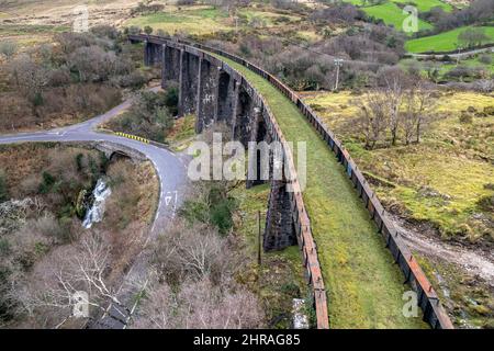 Gleensk Viaduct, a disused railway line on Ring of Kerry, Ireland Stock ...