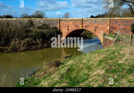 A bridge over the River Stour at Wimpstone, Warwickshire, England, UK ...