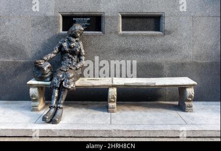 The stone bench in Liverpool where Tommy Steele's Eleanor Rigby statue ...