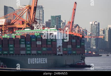 Port Metro Vancouver, Vanterm Container Terminal, Vancouver, British ...
