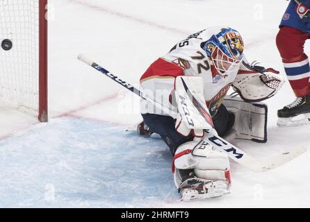 Florida Panthers goaltender Sergei Bobrovsky (72)stops a shot during ...