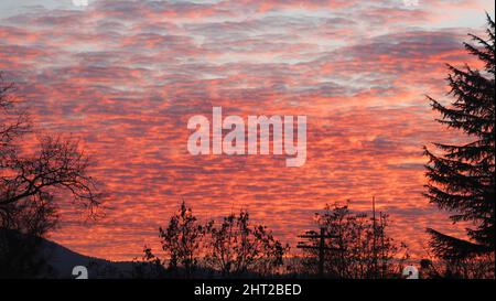 Rogue Valley during winter sunset, Oregon Stock Photo - Alamy