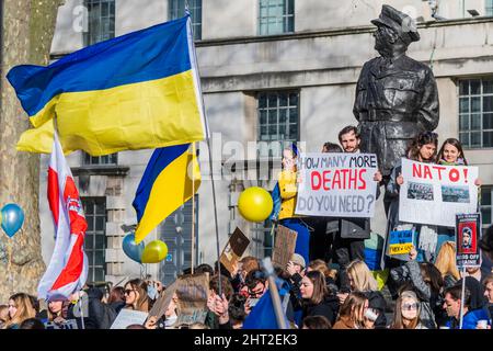Statue of Viscount Alan Brooke in Whitehall outside the MoD building ...