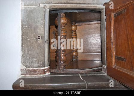Foundling wheel at Monastery of the Walled Poor Clares, Ruota degli ...