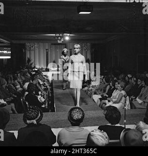 Model Sheelah Wilson retires from modelling after 17 years. She is ...