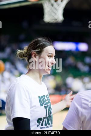 Baylor forward Caitlin Bickle (51) shoots a free throw in the first ...