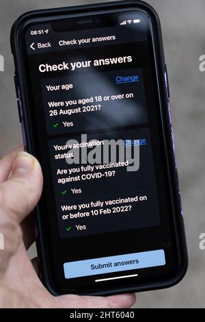 Questionnaire on the NHS Covid app to advise on isolation after being ...