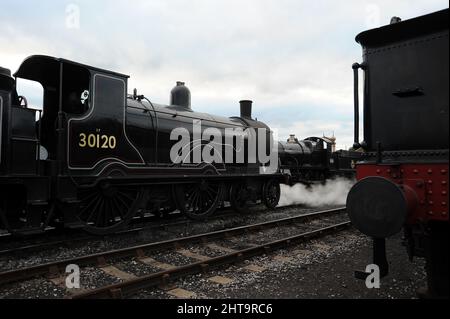 "30120" and "5322" on shed at Didcot Stock Photo - Alamy