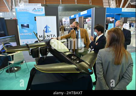 Manta Aircraft company's representatives presenting the modern VTOL ...