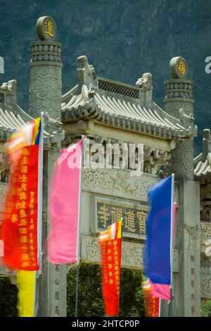 Mountain Gate (San Men) entrance to the Po Lin Monastery with the Big ...