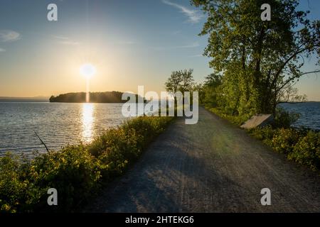 Road leads to the Causeway Park, Burlington, Vermont Stock Photo - Alamy