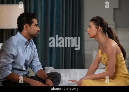 HOW I MET YOUR FATHER, from left: Ashley Reyes, Suraj Sharma, Michael J ...