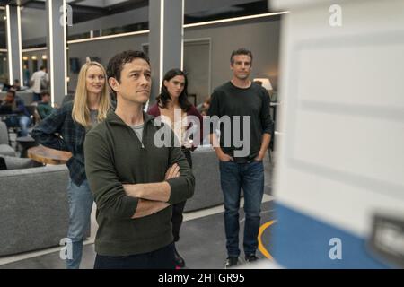 SUPER PUMPED: THE BATTLE FOR UBER, Kerry Bishe as Austin Geidt, Grow or ...