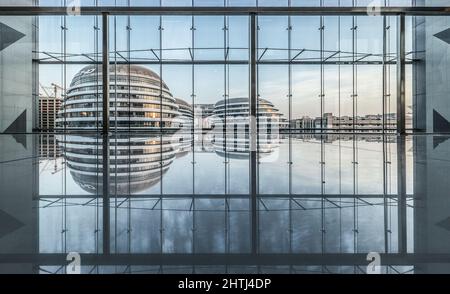 Fascinating shot of Galaxy SOHO Office Building behind the glass ...