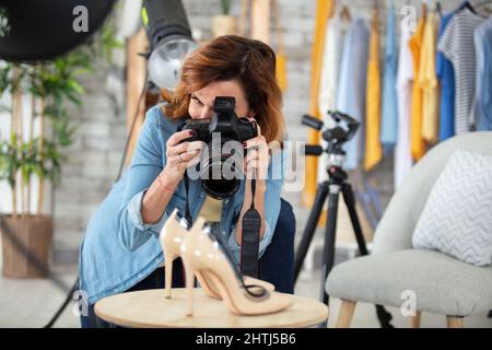 product photography shoot of heeled shoes Stock Photo - Alamy