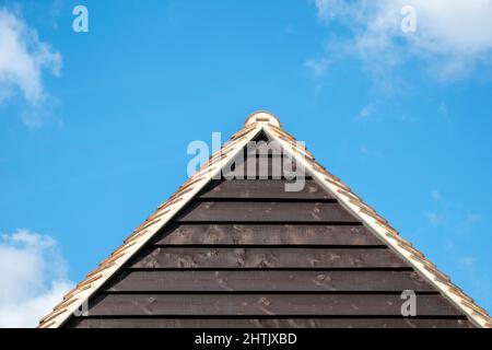 overlapping timber cladding Stock Photo - Alamy