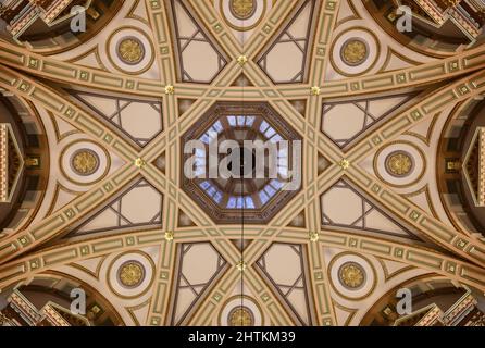 Ornate ceiling of the Banking Chamber of the Head Office of the ...