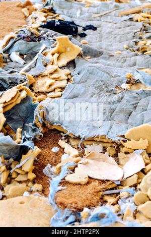 Closeup image of Old rusty spring mattress Stock Photo - Alamy