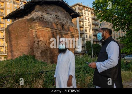 Rome, Italy 18/05/2020: Bangladeshi Islamic community prays during ...