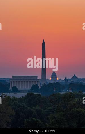 Washington DC sunrise Stock Photo - Alamy