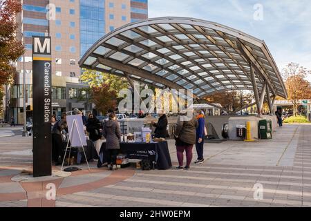 Arlington, Virginia. Entrance to the Clarendon Metro Station Stock ...