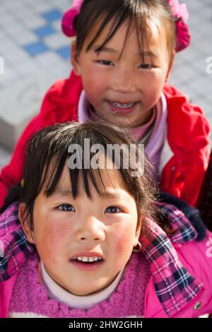 Beautiful Chinese children play in the streets of Nanjing Stock Photo ...
