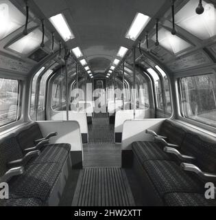 1960s, historical, inside view of a London Underground tube train Stock ...