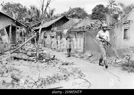 Biafran soldiers seen here advancing towards the Nigerian army during the Biafran conflict. 11th ...