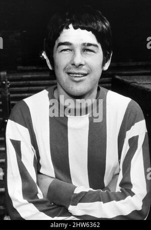 Bobby Kerr Sunderland football player July 1969 Stock Photo - Alamy