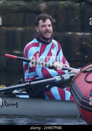 BBC Radio 1 DJ Jordan North sets off in a single scull rowing boat from ...