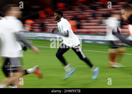 Femi Seriki of Sheffield United warms up ahead of the Sky Bet ...