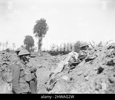 Chemical Warfare at the Western Front During World War I, 1918 Stock ...