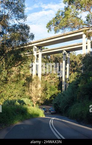 The M31 Hume Highway Douglas Park Bridge passing over the Nepean River ...