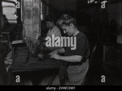 Making Pittsburgh Stogies by Lewis Hine Stock Photo - Alamy