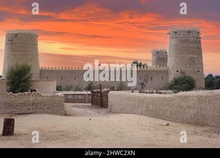 Al Ain, UAE, March 1972. Al Ain Fort Stock Photo - Alamy