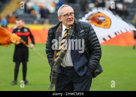 Hull City legend Ken Wagstaff and actor Barry Rutter OBE at the MKM ...