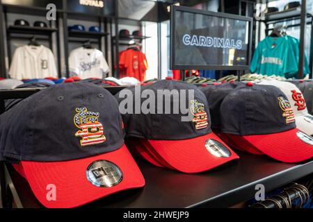 Major League Baseball flagship store in Rockefeller Center, New York ...