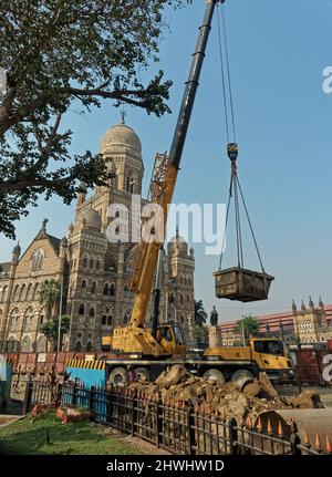 03 03 2022 Construction Cranes Working On Underground Mumbai: CSMT ...