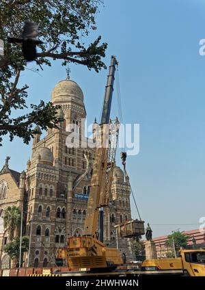03 03 2022 Construction Cranes Working On Underground Mumbai: CSMT ...
