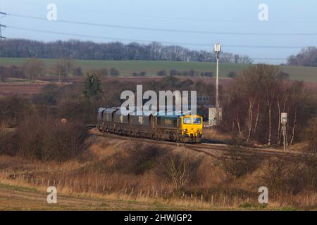 Freightliner class 66 locomotive 66531 passes Burton Salmon (East of ...
